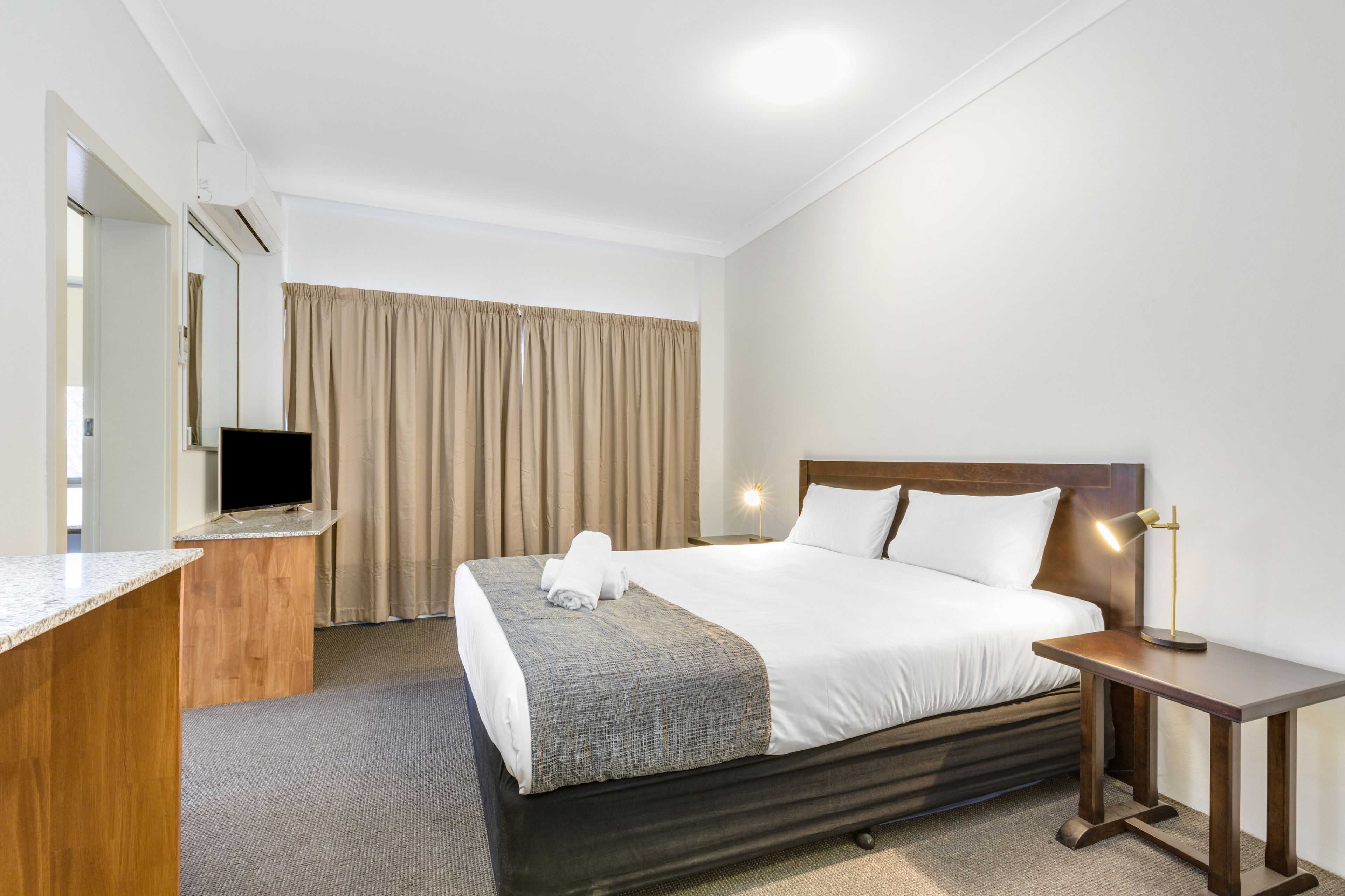 Rockhampton Riverside Central Hotel, Australia | Australian Accommodation