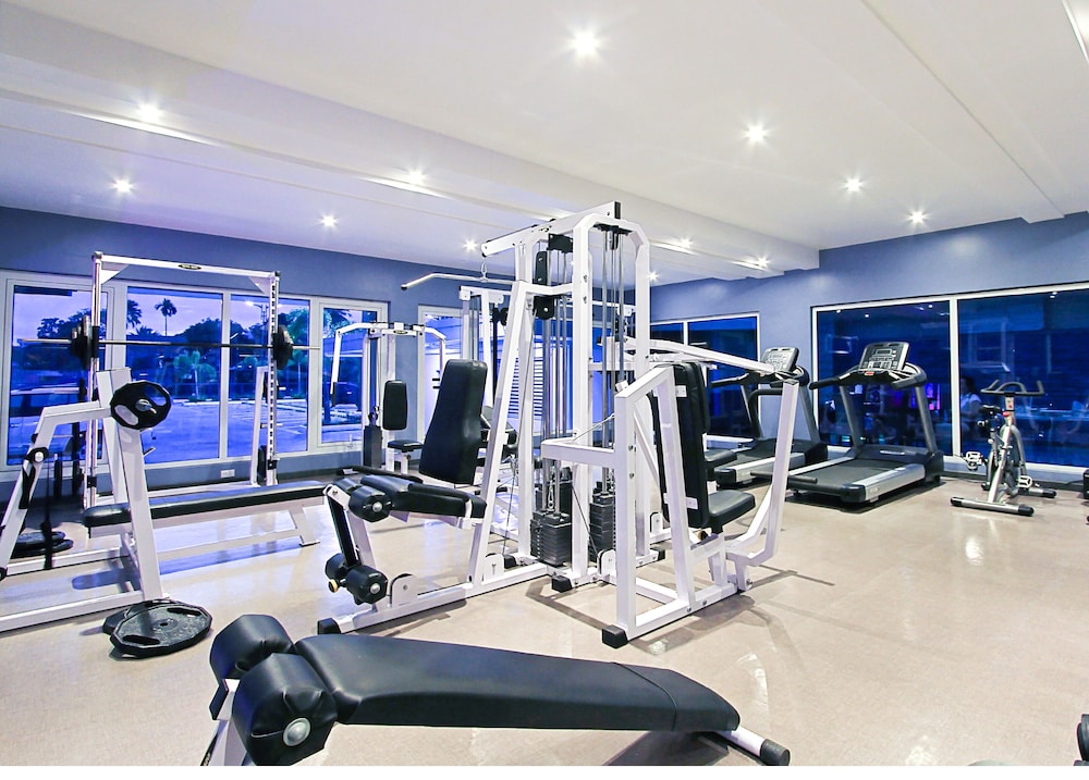 The Marison Hotel, Legazpi: $69 Room Prices & Reviews | Travelocity