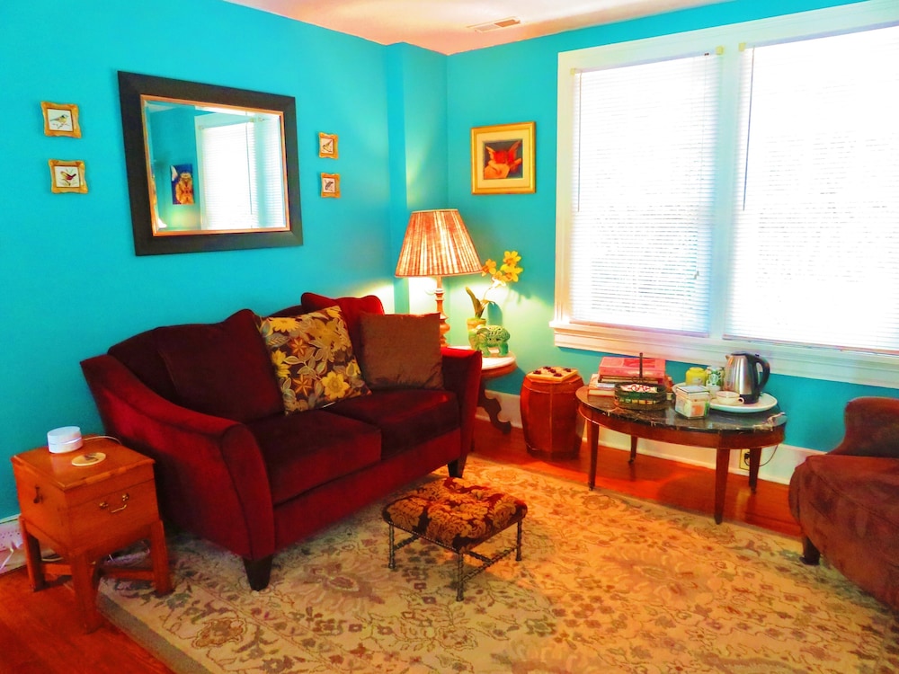 Secret Gardens Carriage House Reviews, Deals & Photos 2026 - Vrbo