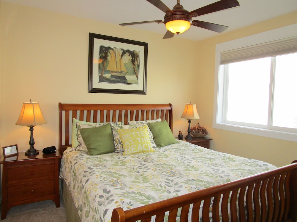 Discounts/Luxury Condo/Upper Floor Oceanfront/Balcony Hot Tub ...