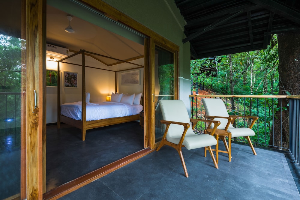 Welcomheritage Ayatana A Super Luxury Resort in Coorg in Somvarpet ...