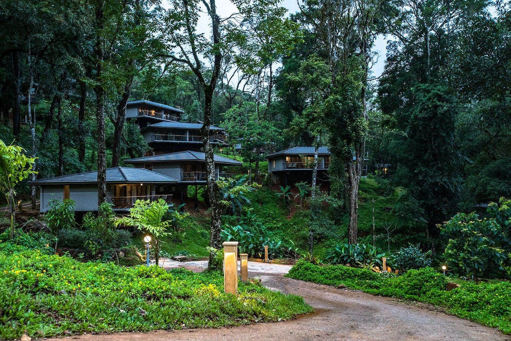 Welcomheritage Ayatana A Super Luxury Resort in Coorg in Somvarpet ...