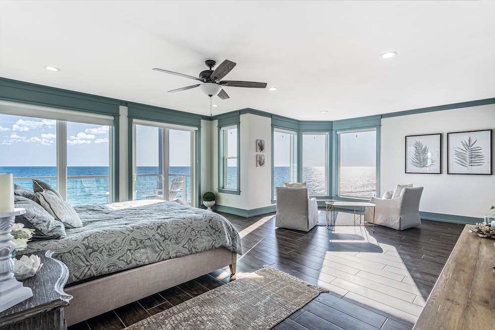 "Seahorse" Large Family Beachfront Home w/ Private Pool & Game Room ...