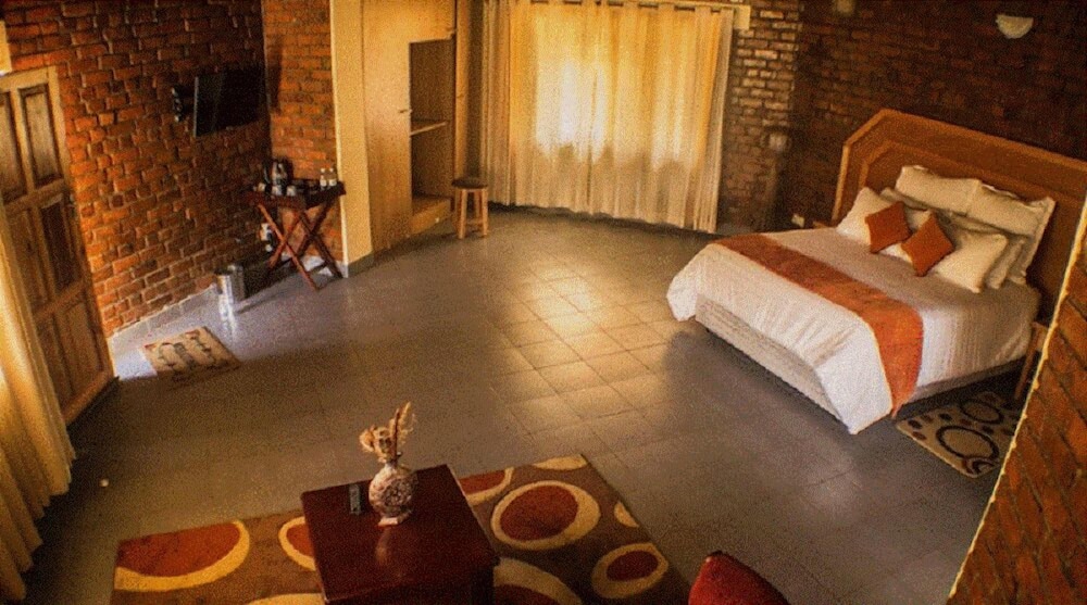 Stephen Margolis Resort in Harare | Best Rates & Deals on Orbitz