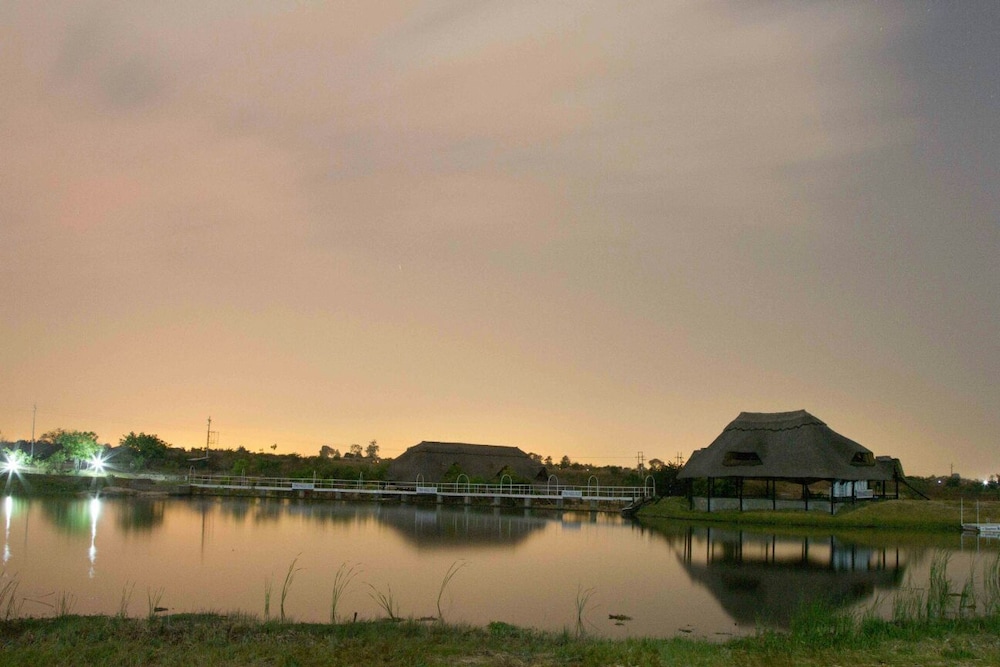 Stephen Margolis Resort, Harare: $76 Room Prices & Reviews | Travelocity