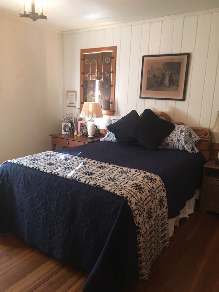 Big home Reunions Business Trips MSU events on 150 acres just 2.5 miles ...