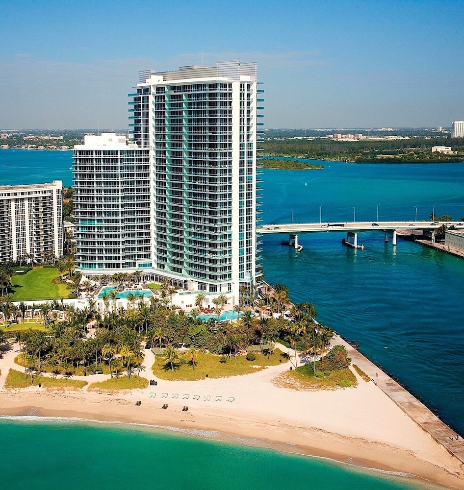 One Bal Harbour Hotel and Resort, Deluxe 2 bedroom private unit @ the ...