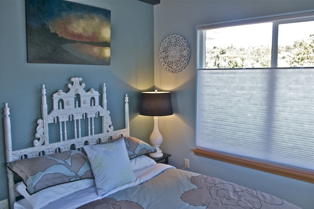 Gorgeous Oceanfront Beach House - Elegant Modern w/ Stunning Expansive ...