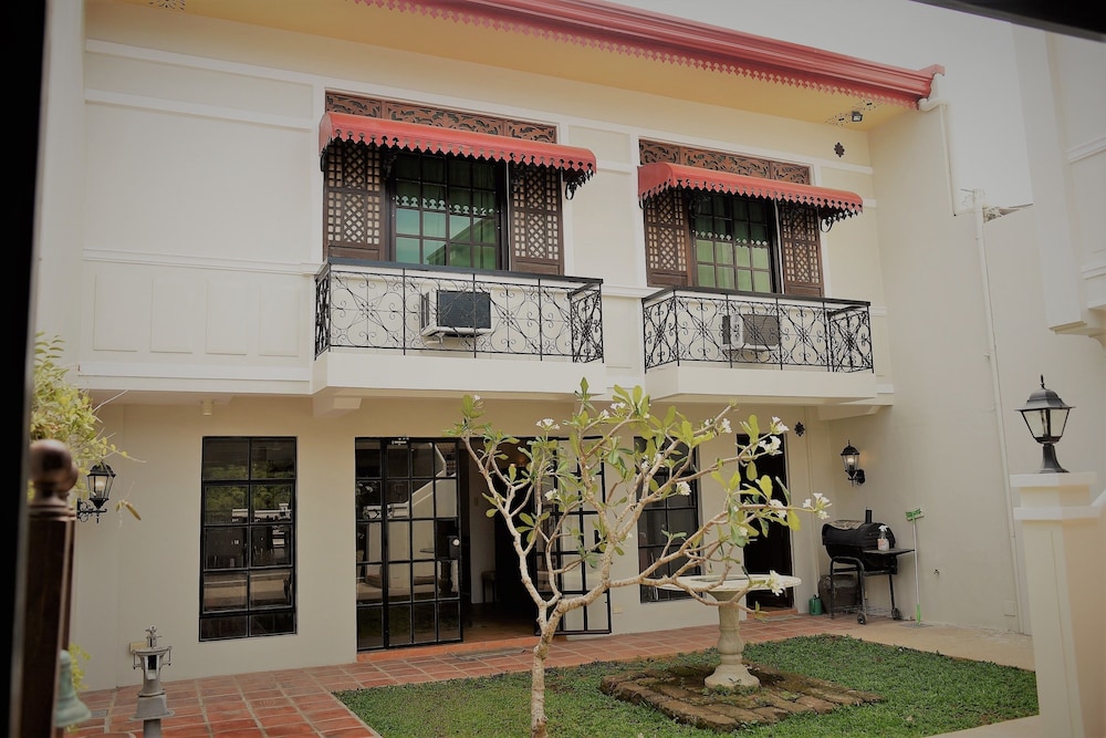 Casa Marina Bed and Breakfast in Pagsanjan | Best Rates & Deals on Orbitz