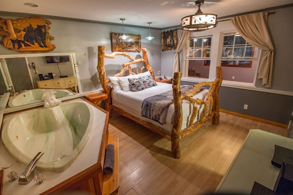 Adventure Suites, North Conway: 2020 Room Prices & Reviews | Travelocity