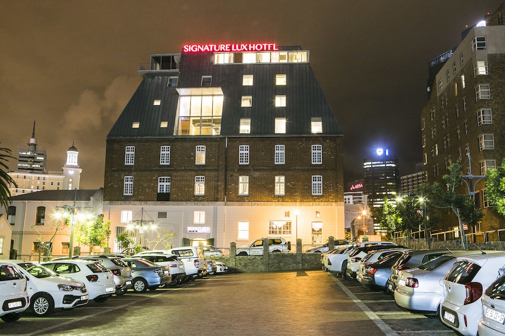 Signature Lux Hotel by ONOMO, Waterfront in Cape Town | Best Rates ...