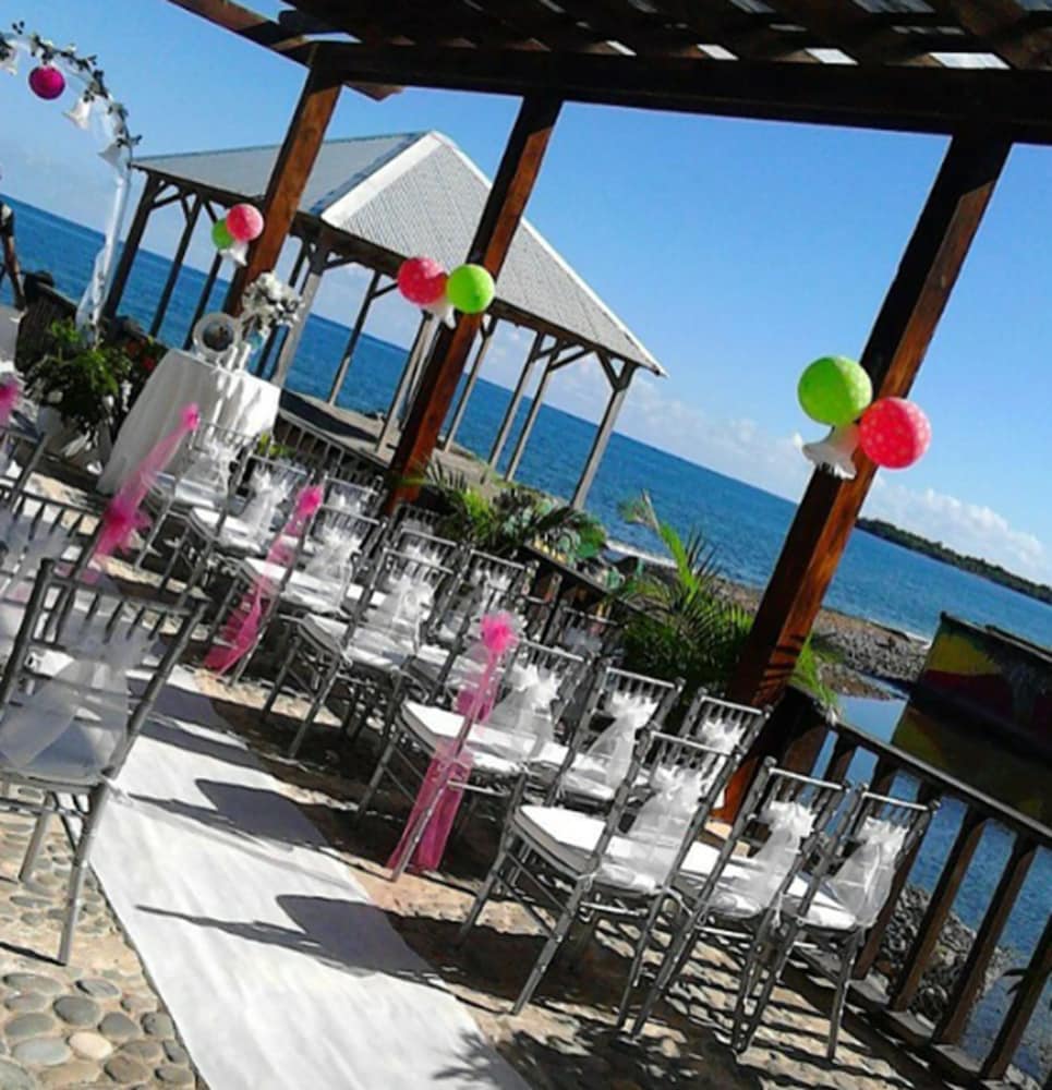 Sea Bell Resort Limited in Hope Bay | Best Rates & Deals on Orbitz