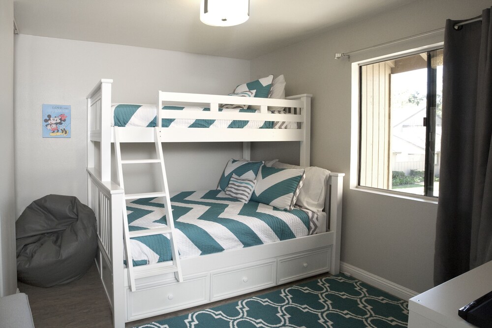 Walk To Disneyland, Disneyland Rental Home 2. - Anaheim | Vrbo