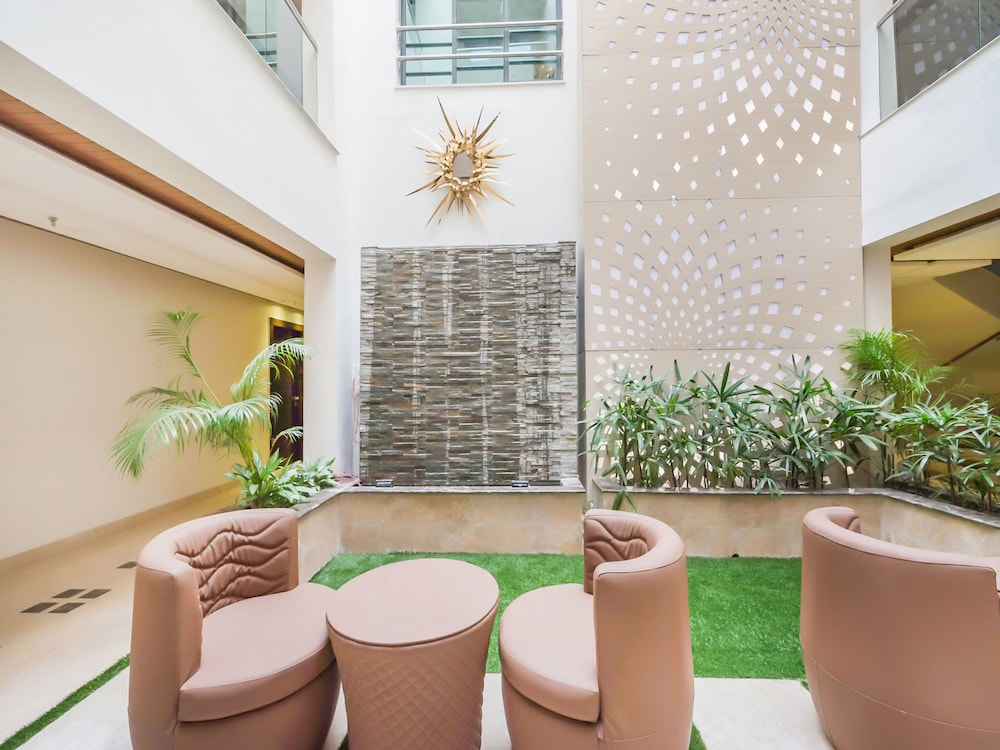 Capital O 16172 Hotel Radiant: Deals & Reviews (Kolkata, IND) | Wotif