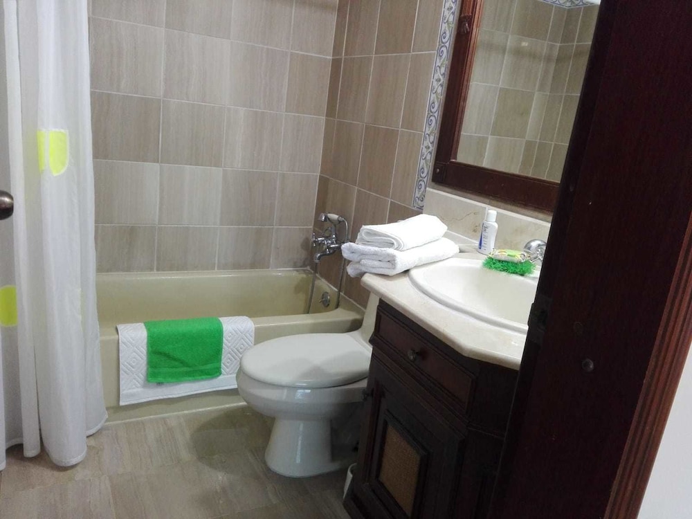 Malecon Center @ Santo Domingo, Santo Domingo: Room Prices & Reviews ...