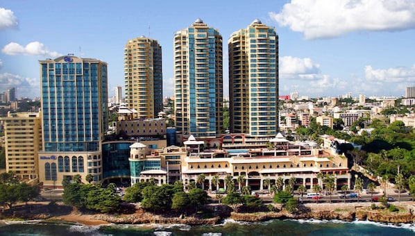 Book Malecon Center @ Santo Domingo in Santo Domingo | Hoteles.com