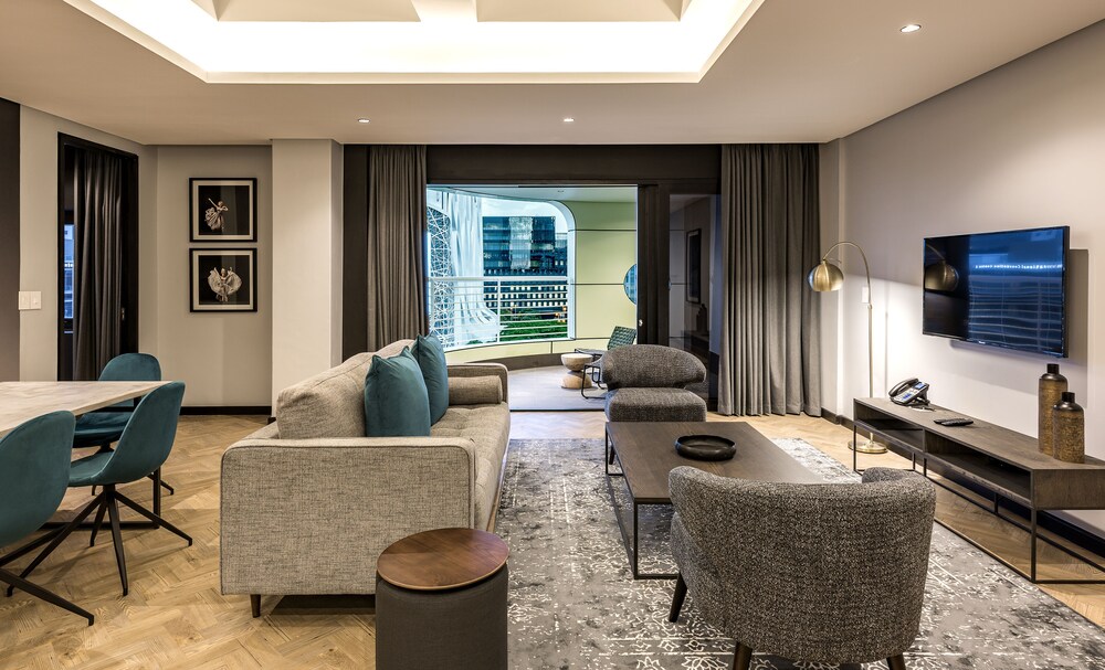 The Onyx Apartment Hotel by NEWMARK: NZ$210 Deals & Reviews (Cape Town ...