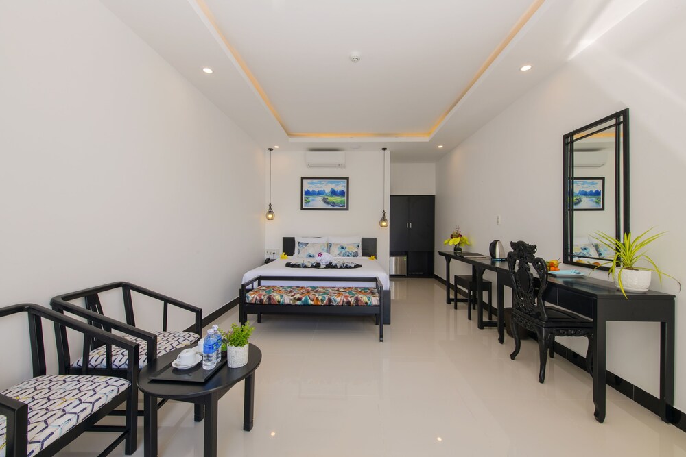 Gem Riverside Hotel Hoi An in Da Nang | Best Rates & Deals on Orbitz