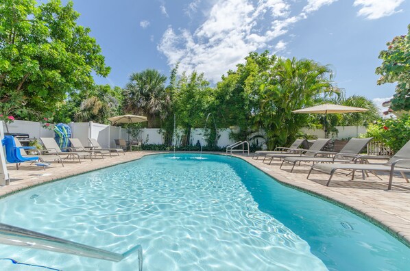 Book Hotel Seacrest in Fort Lauderdale | Hotels.com