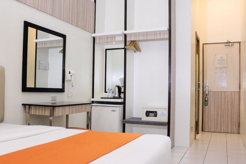 Octagon Mansion Hotel in Manila | Best Rates & Deals on Orbitz