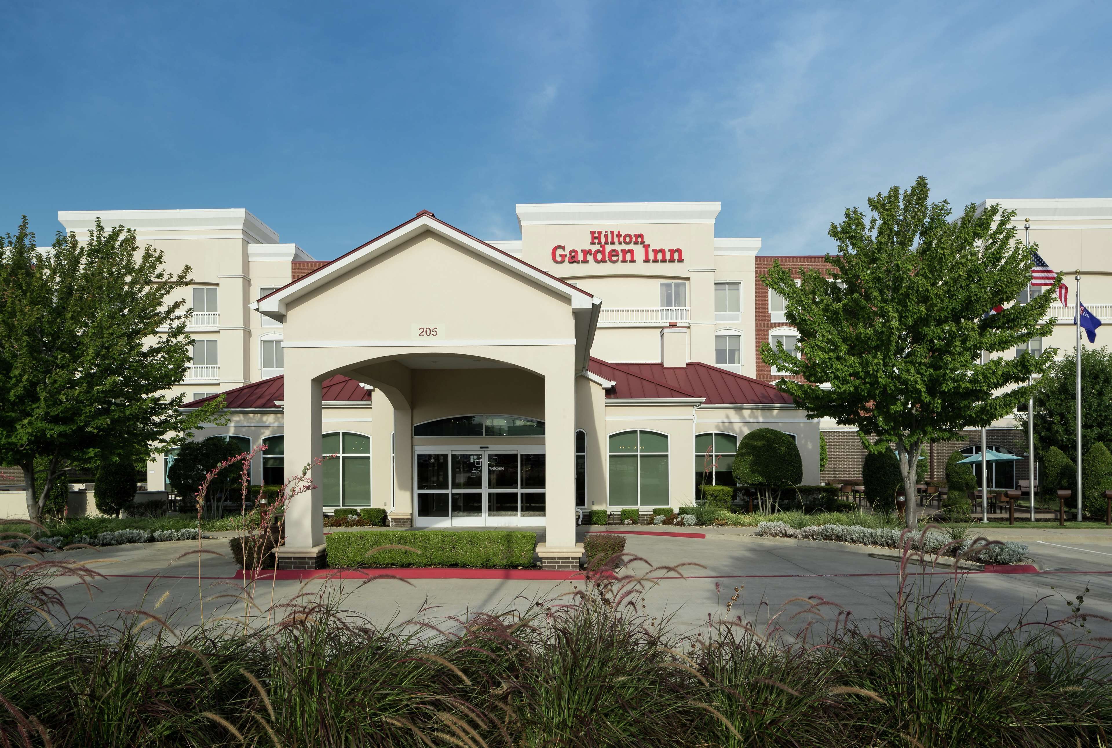 Residence Inn by Marriott DFW Airport North/Grapevine: 2022 Room Prices ...