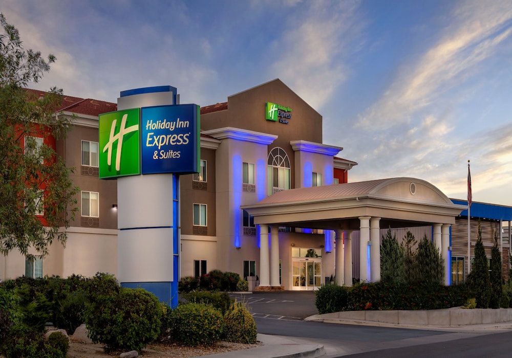 Holiday Inn Express & Suites Reno, an IHG Hotel, Reno: $149 Room Prices ...