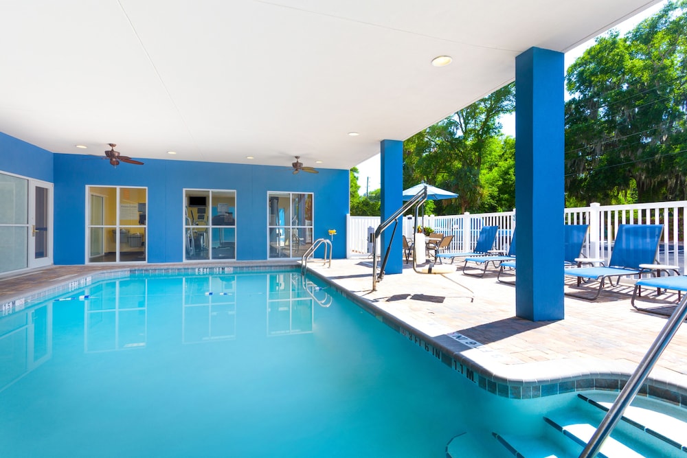 Holiday Inn Express & Suites Lakeland North - I-4, an IHG Hotel in ...