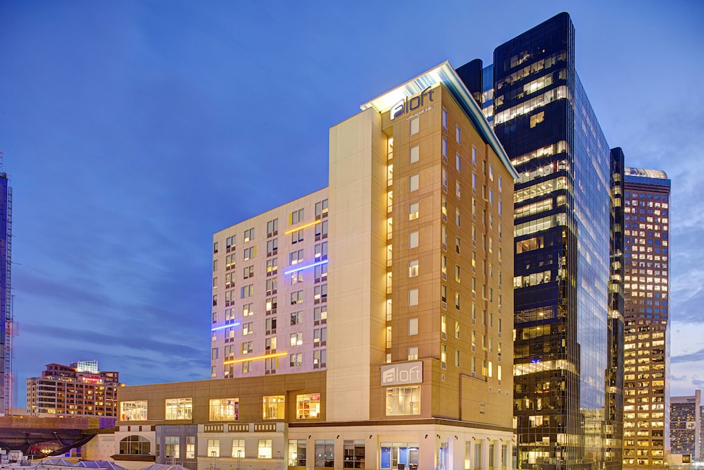 Aloft Charlotte City Center in Charlotte | Best Rates & Deals on Orbitz