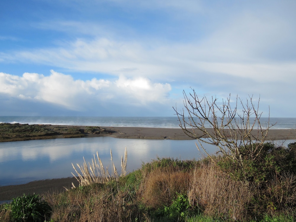 Gualala Country Inn, Gualala: $136 Room Prices & Reviews | Travelocity