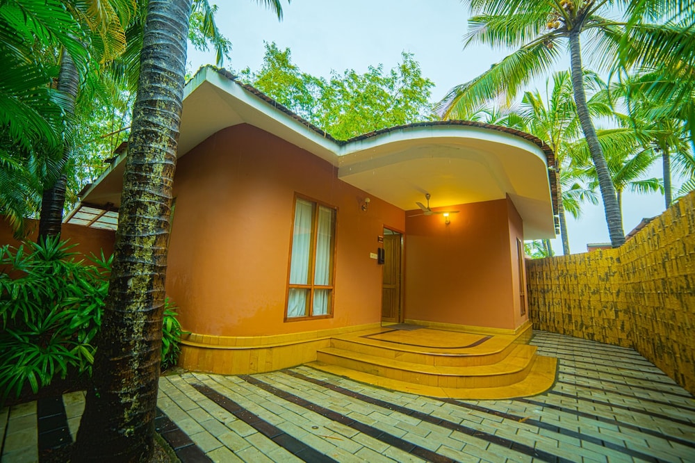 Saj Earth Resort in Aluva | Best Rates & Deals on Orbitz