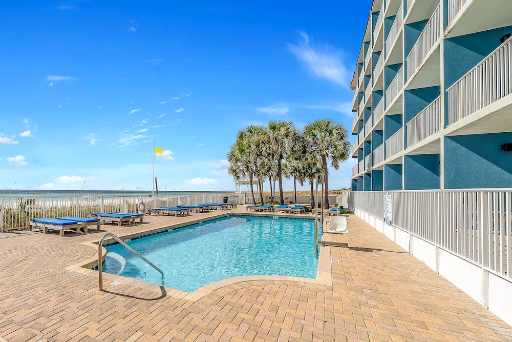 12 Best Beachfront Hotels In Panama City Beach, Florida - | Trip101