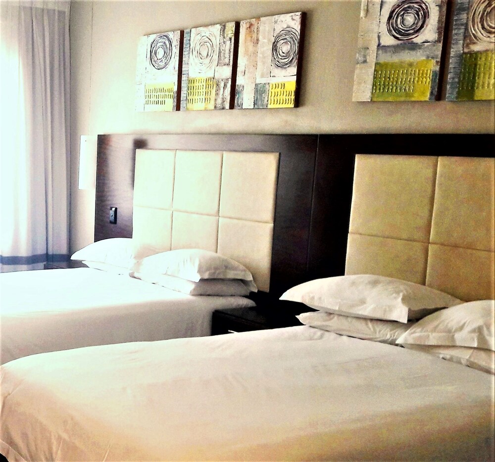 Premier Splendid Inn Pinetown: AU$64 Rooms, Reviews & Deals (Pinetown ...