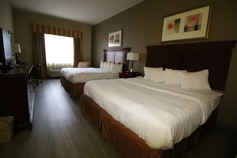 Seffner Inn and Suites in Tampa | Best Rates & Deals on Orbitz