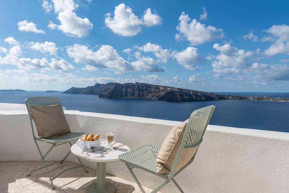 Fanari Villas Santorini in Greek Islands | Best Rates & Deals on Orbitz