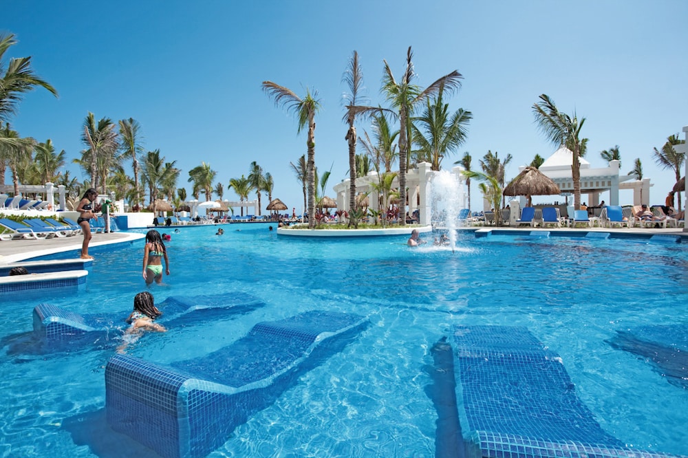 Riu Emerald Bay All Inclusive in Mazatlán | Best Rates & Deals on Orbitz