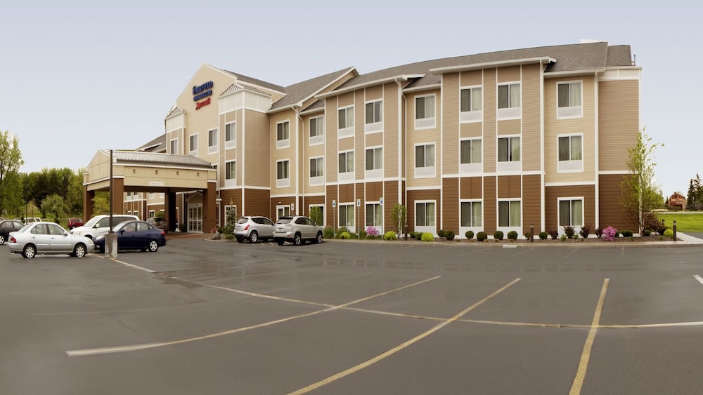 Fairfield Inn & Suites by Marriott Verona in Verona | Best Rates ...