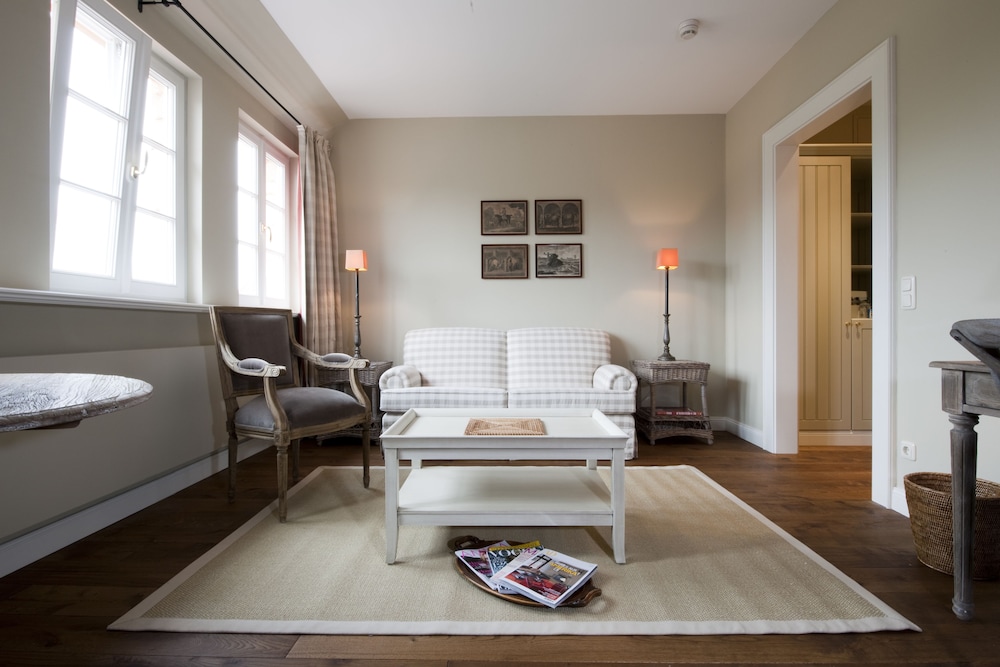 Schloss Lüdersburg Golf & Spa - Reviews, Photos & Rates | ebookers.ie