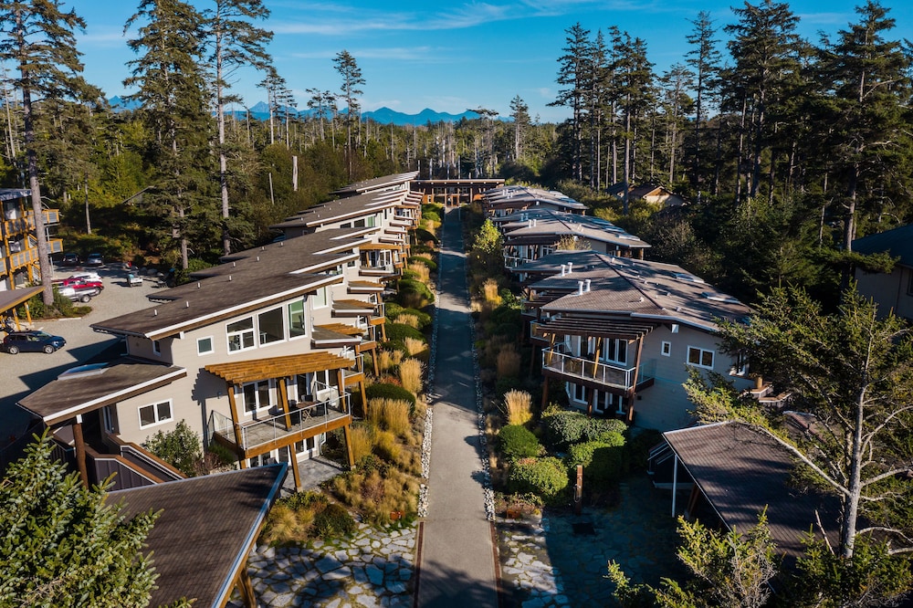 Cox Bay Beach Resort, Tofino: Room Prices & Reviews | Travelocity