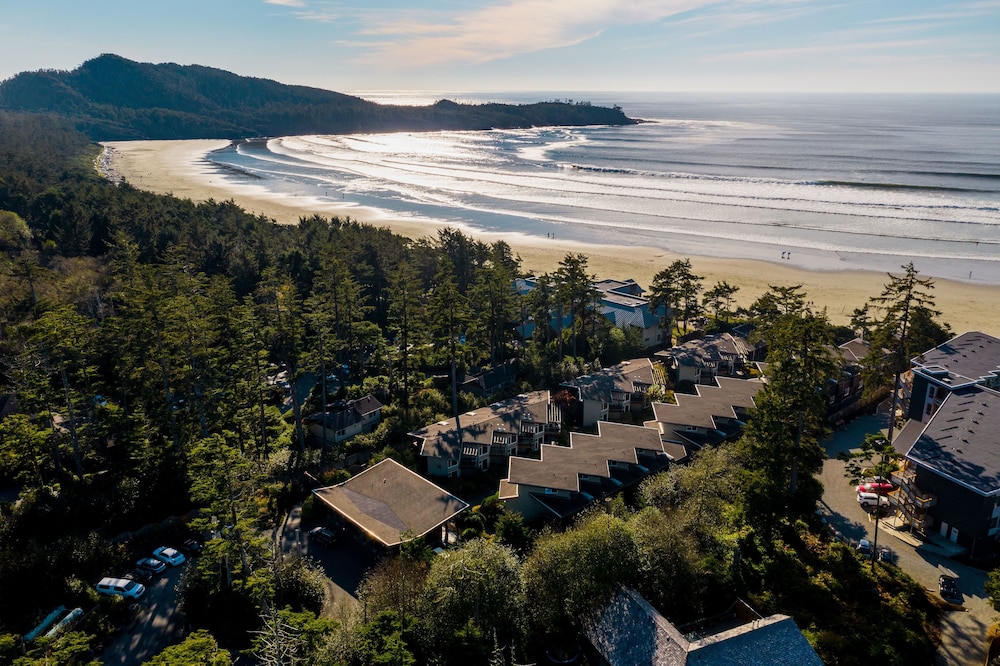 Cox Bay Beach Resort, Tofino: Room Prices & Reviews | Travelocity