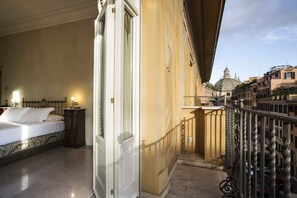 Book Hotel Locarno in Rome | Hotels.com
