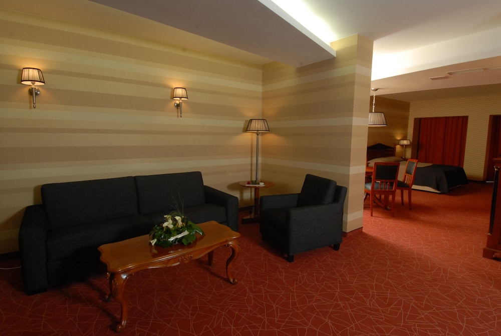 Hotel Divinus: AU$175 Deals & Reviews (Debrecen, HUN) | Wotif
