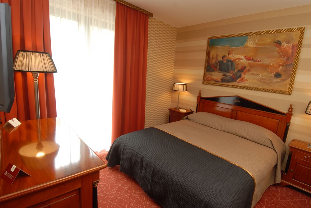 Hotel Divinus: AU$175 Deals & Reviews (Debrecen, HUN) | Wotif