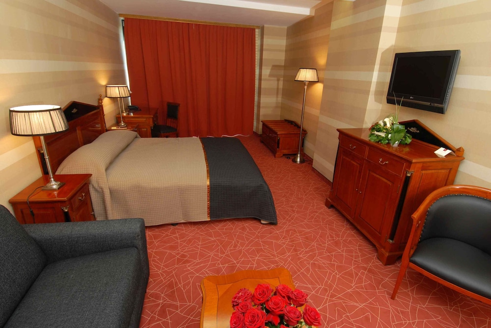 Hotel Divinus: AU$175 Deals & Reviews (Debrecen, HUN) | Wotif