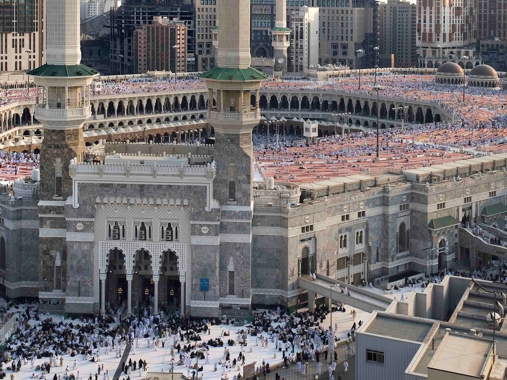 Mövenpick Hotel & Residence Hajar Tower Makkah in Makkah | Best Rates ...