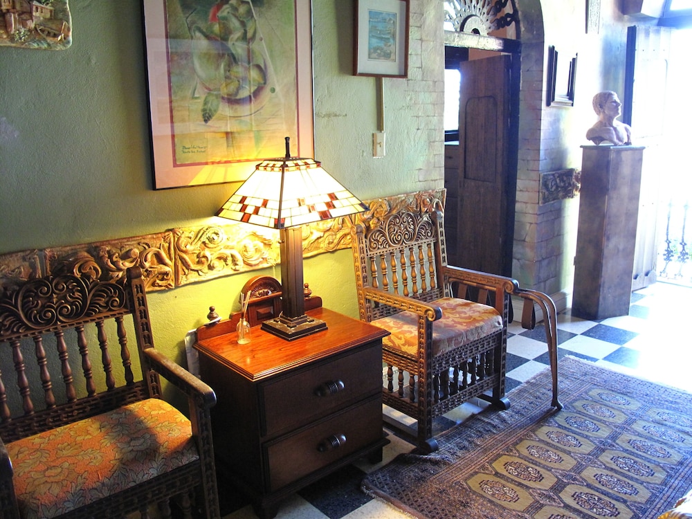 The Gallery Inn in San Juan | Hotel Rates & Reviews on Orbitz