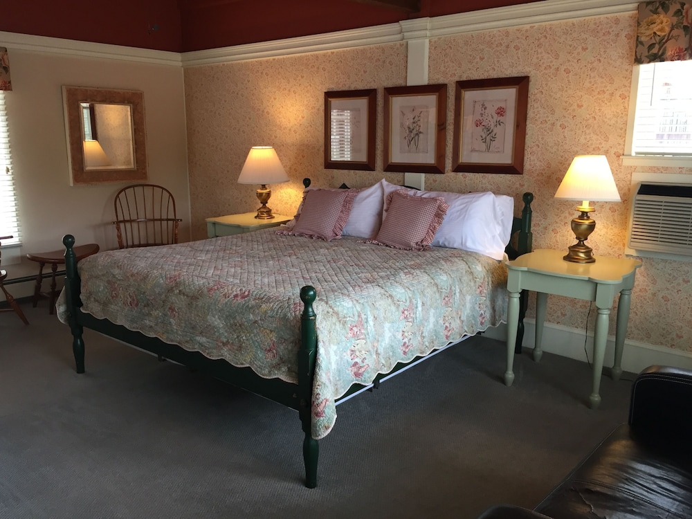 Lumberville 1740 House in New Hope | Best Rates & Deals on Orbitz