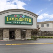 Lamplighter Inn & Suites - South in Springfield, MO | Expedia