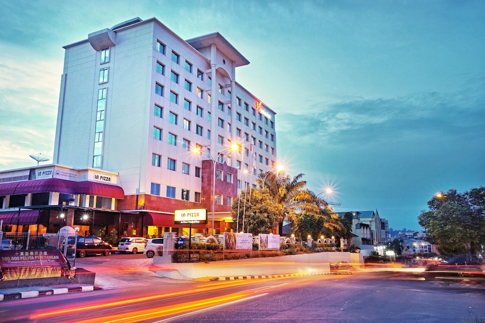 Swiss-Belinn Baloi Batam - CHSE Certified in Batam | Best Rates & Deals ...