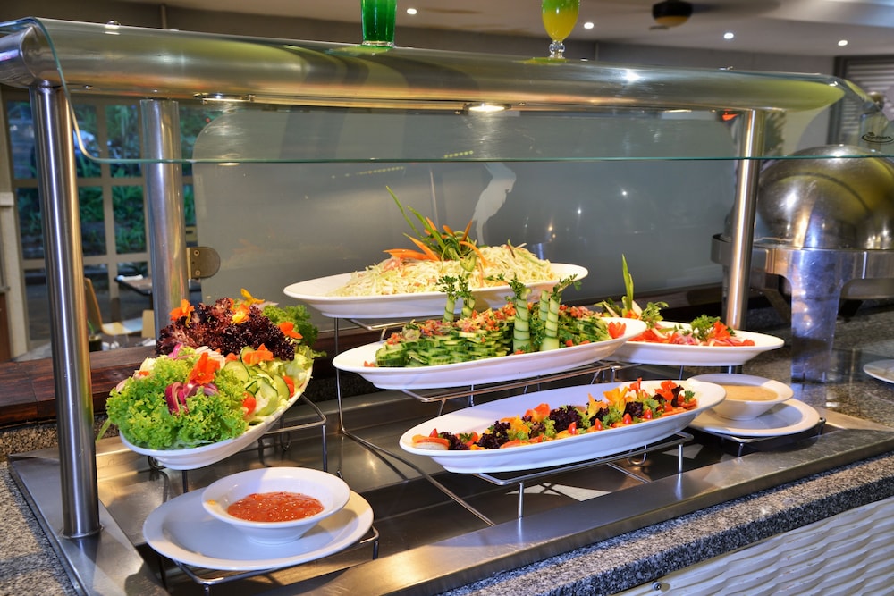 Cresta Lodge - Harare in Harare | Best Rates & Deals on Orbitz