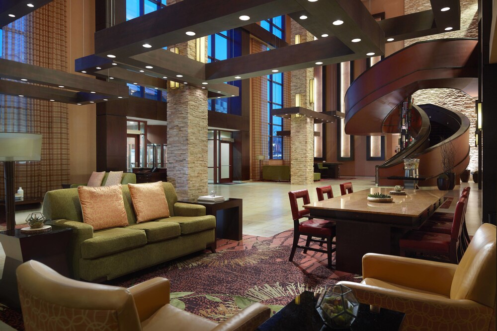 Bloomington-Normal Marriott Hotel & Conference Center in Normal | Best ...